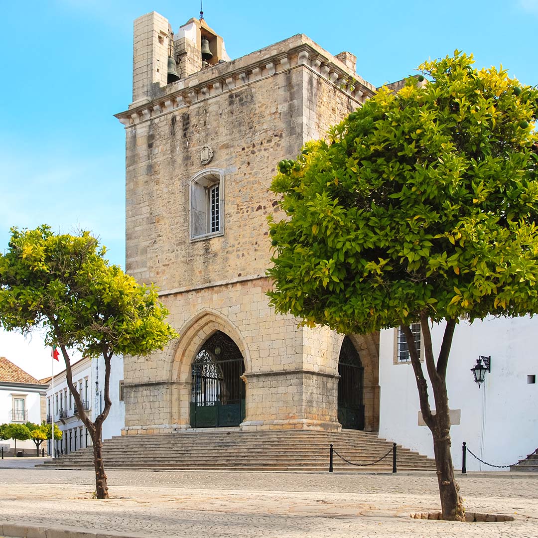 Vejret i Faro i april